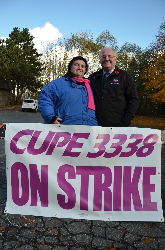 SFU 24 hour strike - Paul Moist visit Nov 7 2012