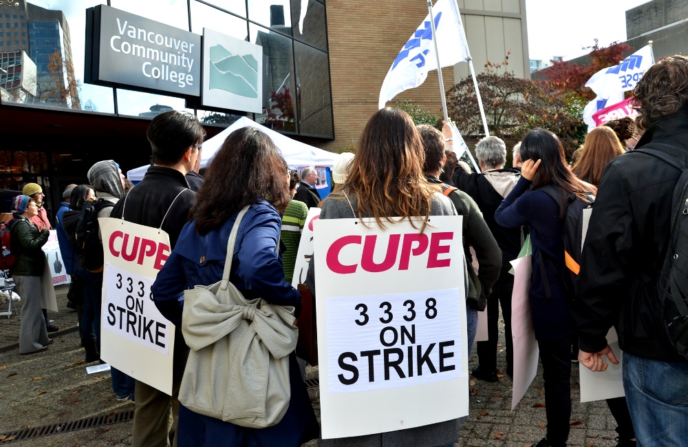 SFU 24 hour strike - Paul Moist visit Nov 7 2012