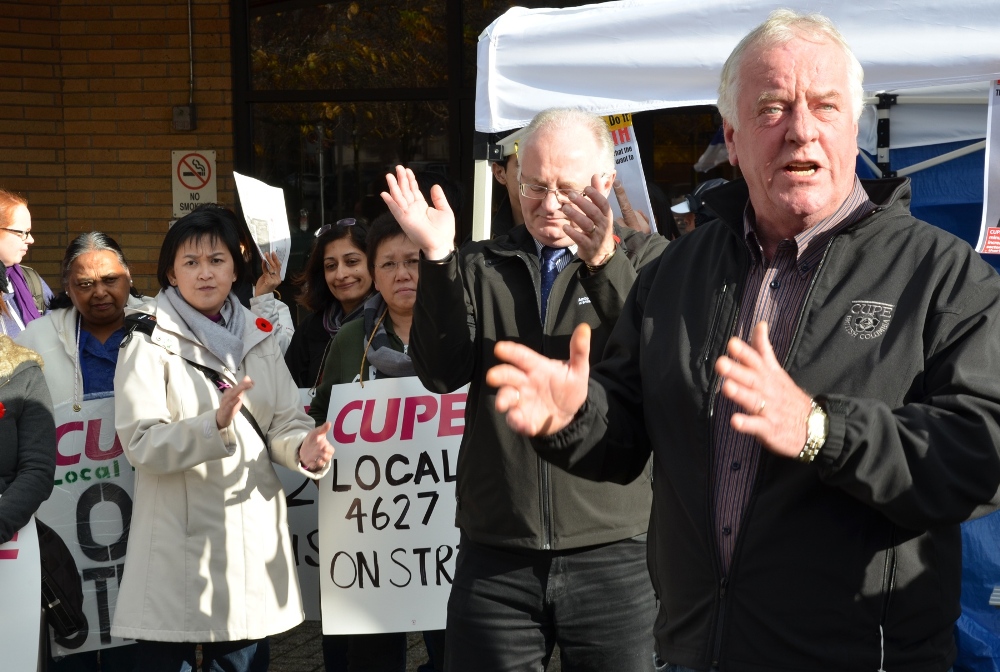 SFU 24 hour strike - Paul Moist visit Nov 7 2012